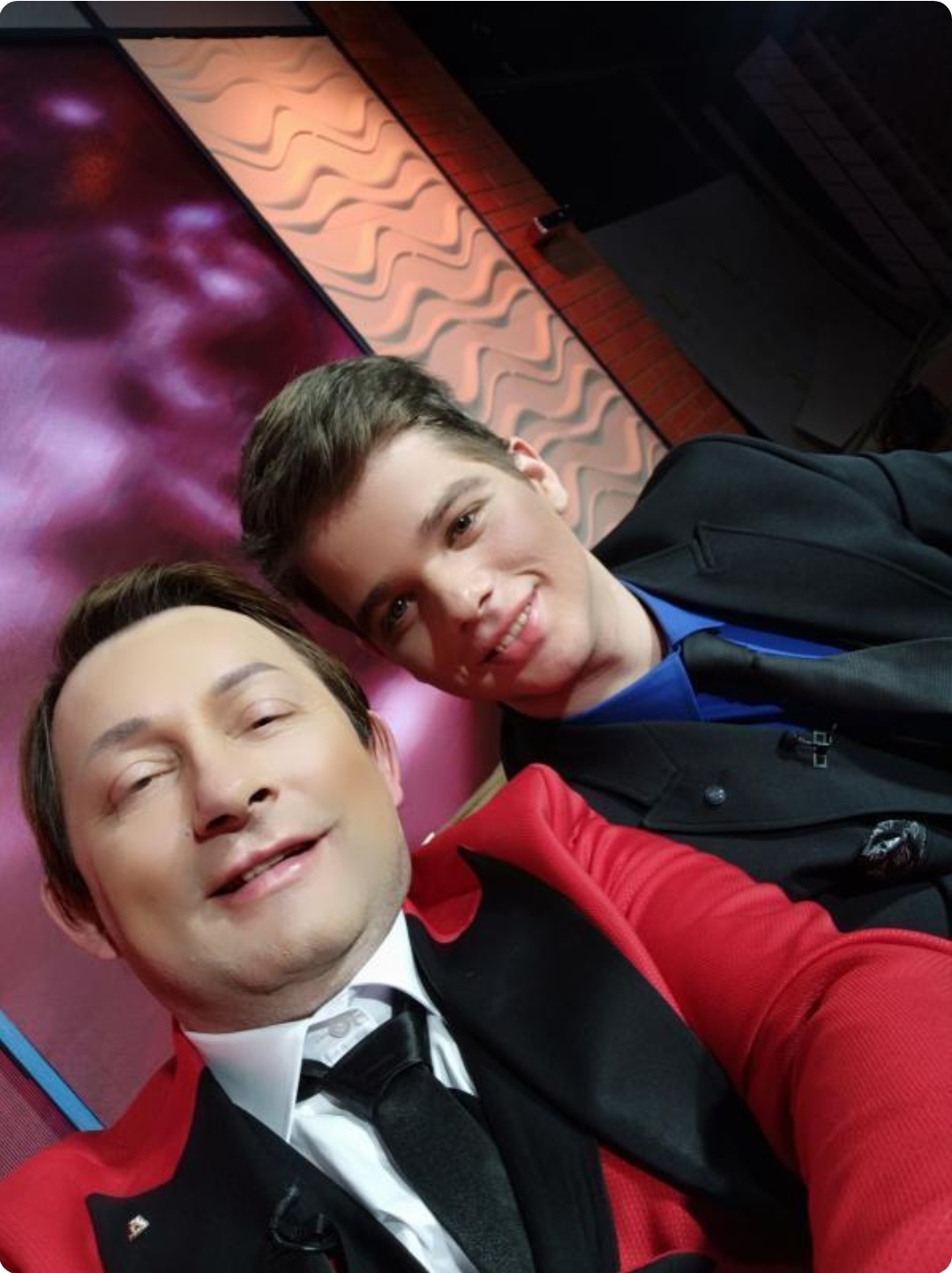 ZOKI ŠUMADINAC PRVI PUT U JAVNOSTI SA SINOM (FOTO) - Balkan Stars