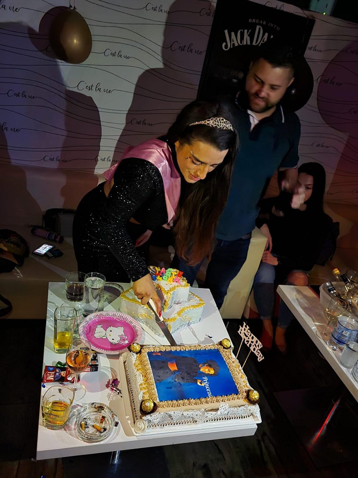 ARMINA SMAJLOVIC PROSLAVILA ROĐENDAN (FOTO) - Balkan Stars